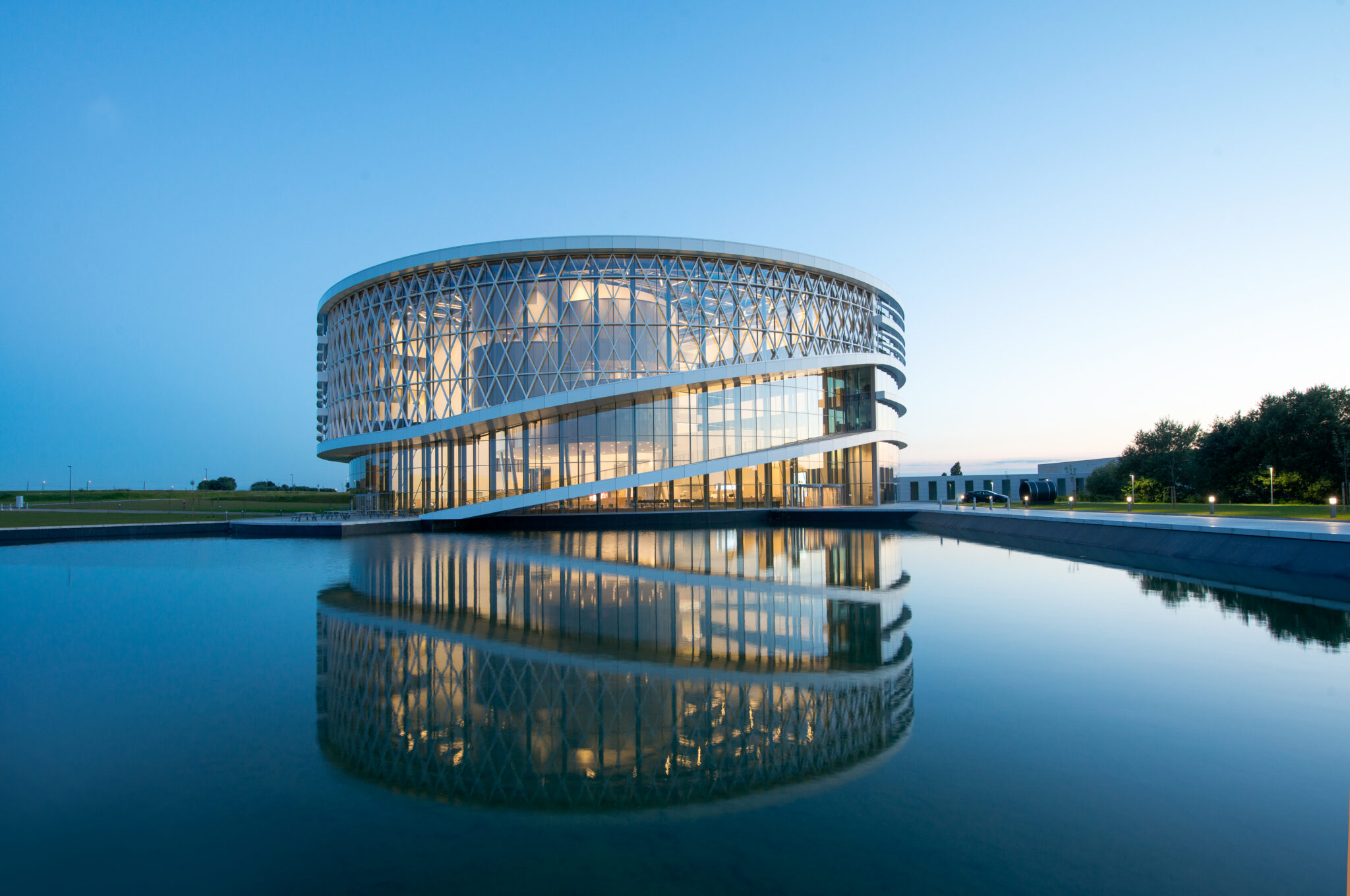 This technology helps Barco innovate faster - Expertum